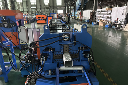 Downspout Roll Forming Machine - Metoform Tech